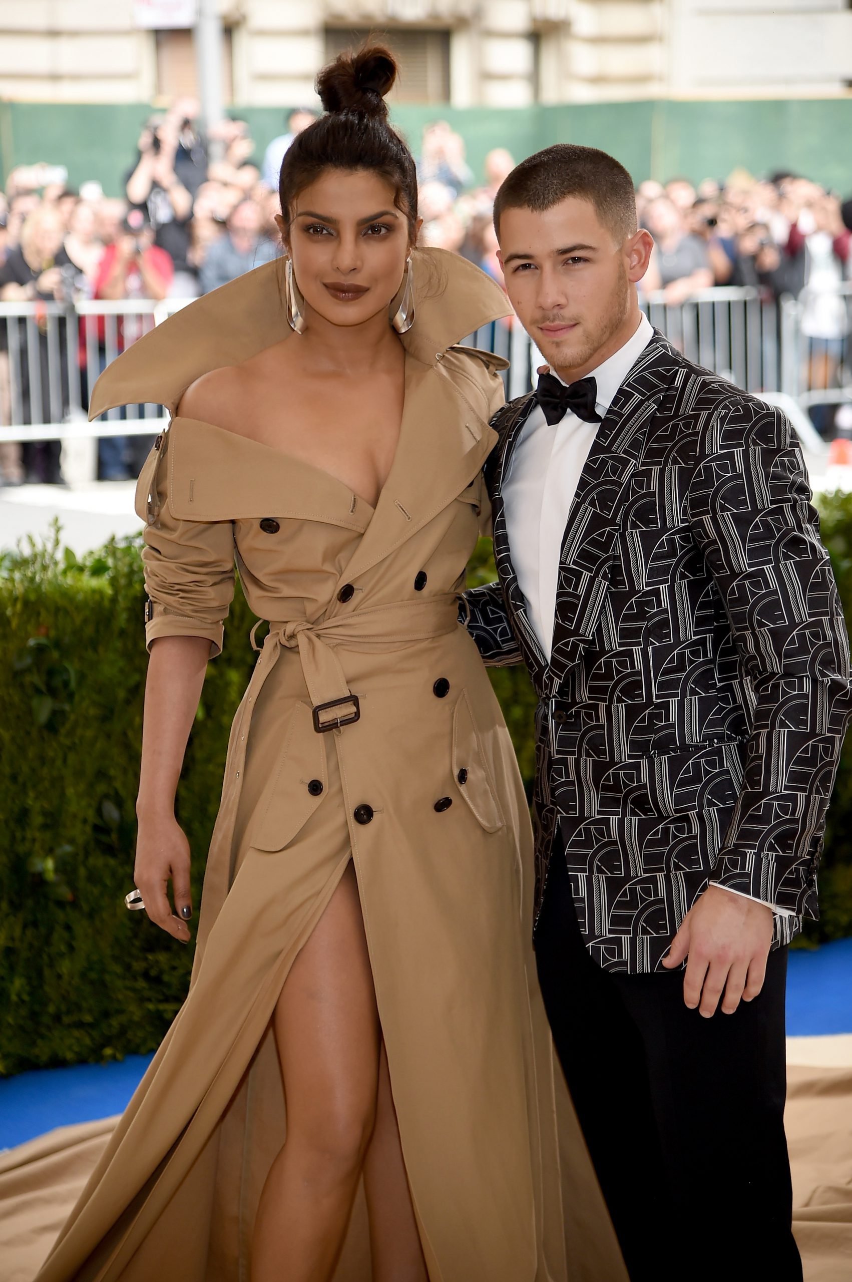 Nick Jonas and Priyanka Chopra: Engaged!!!
