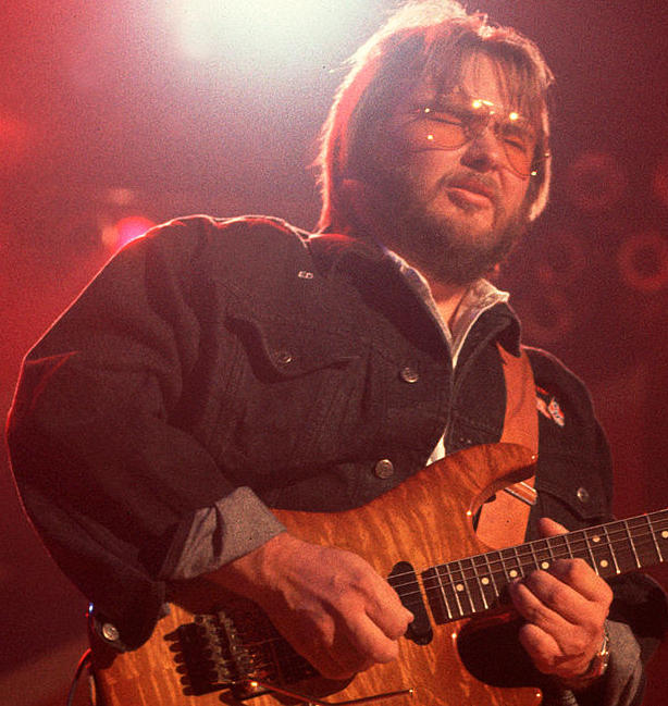 edward king - The Hollywood Gossip