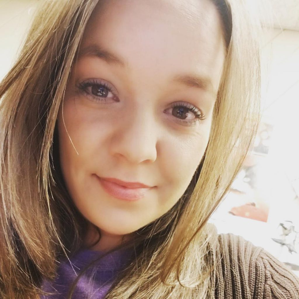 Rachel Bear of 90 Day Fiance - The Hollywood Gossip