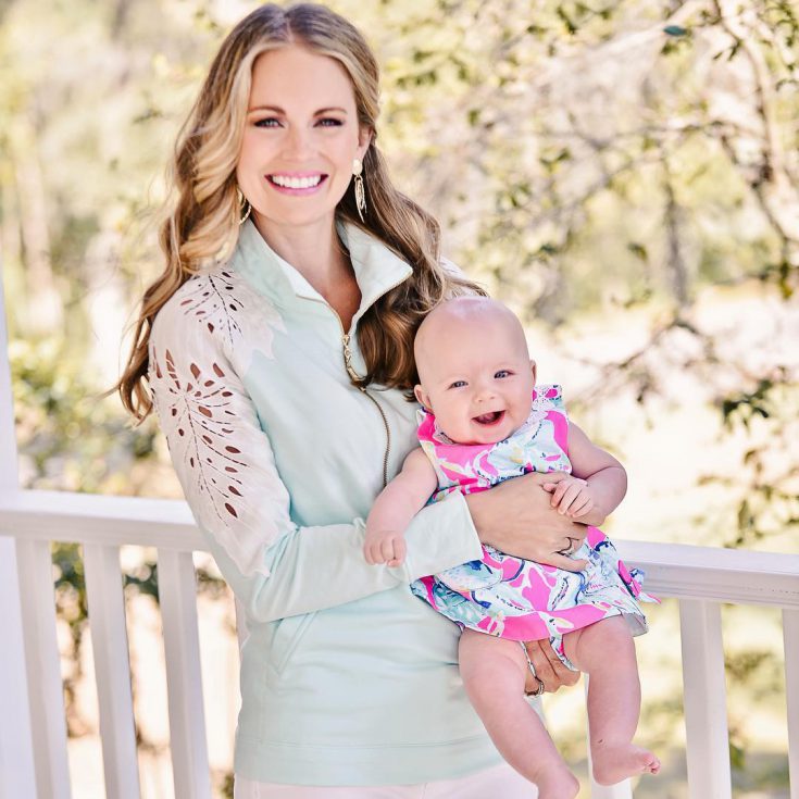 Cameran Eubanks Holds Baby Palmer - The Hollywood Gossip