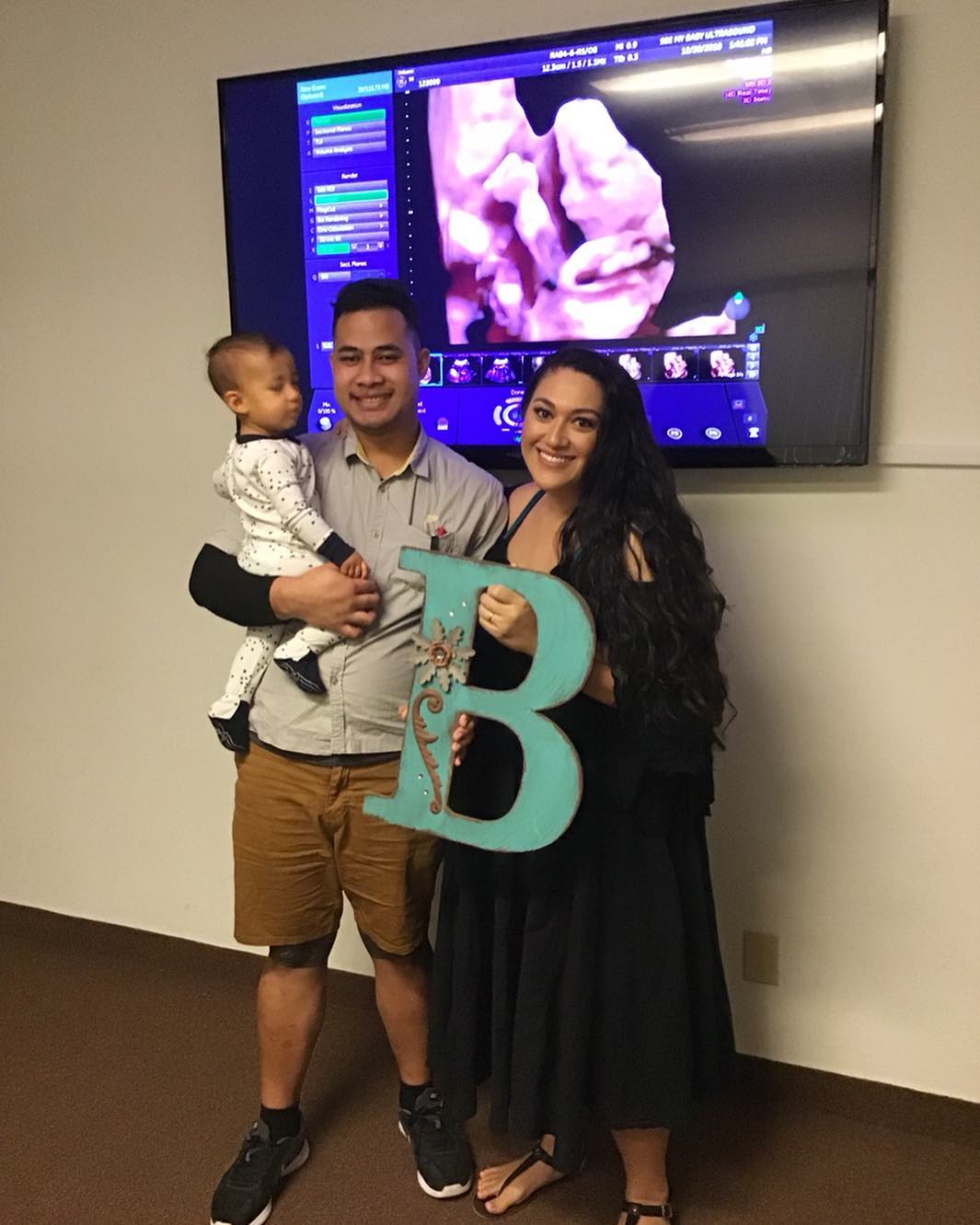 Kalani and Asuelu Reveal Gender of Baby #2 - The Hollywood Gossip