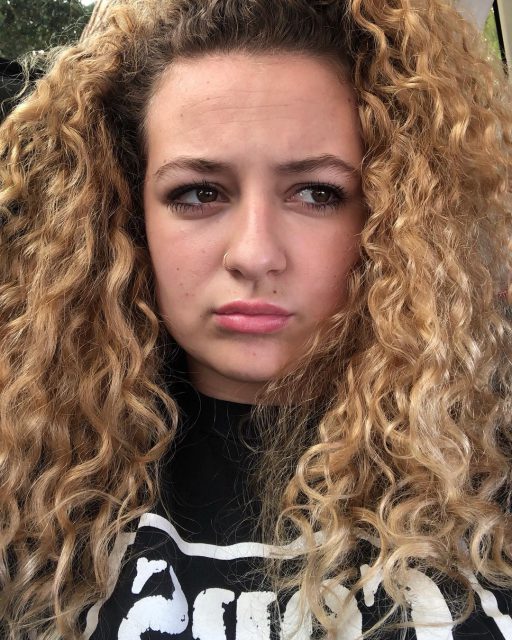 Sophie Perry Selfie - The Hollywood Gossip