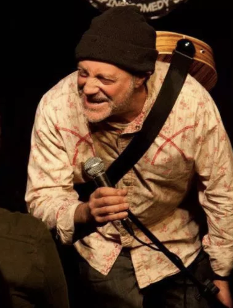 Ian Cognito, British Comedian, Dies On Stage - The Hollywood Gossip