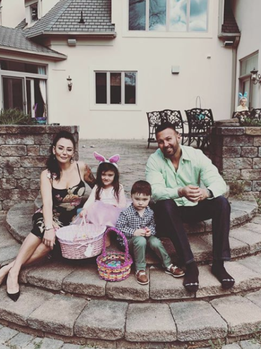 Jenni and Family - The Hollywood Gossip