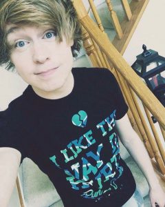 Austin Jones Sentenced to 10 Years in Jail on Child Pornography Charges ...