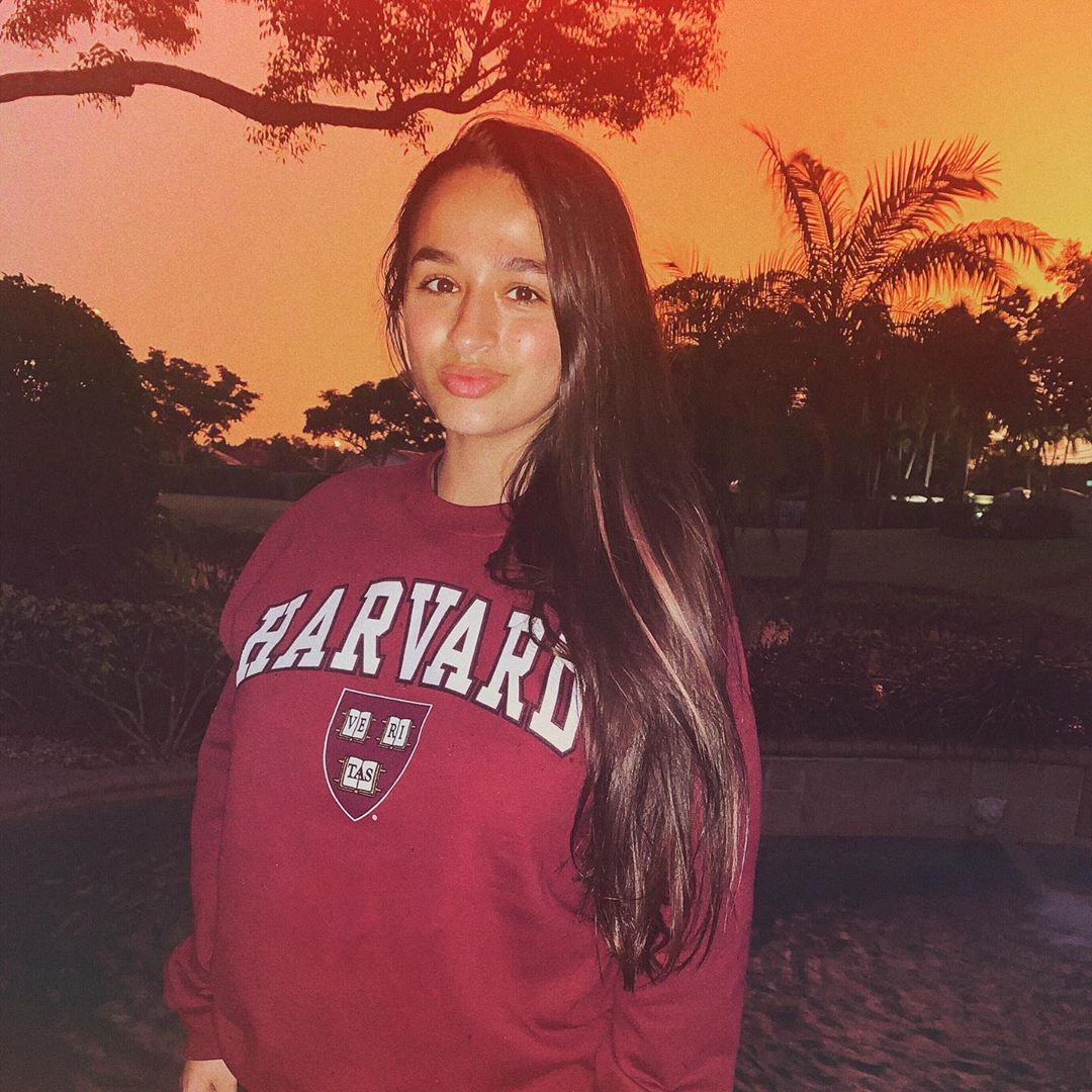 Jazz Jennings: Waiting a Year Before Harvard Because She's Depressed AF ...