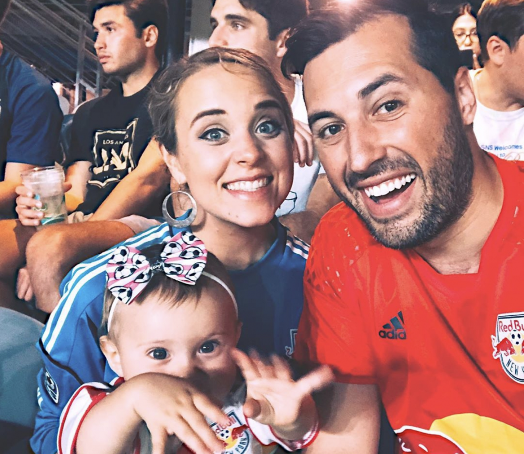 Jinger and Jeremy Attend a Soccer Game - The Hollywood Gossip