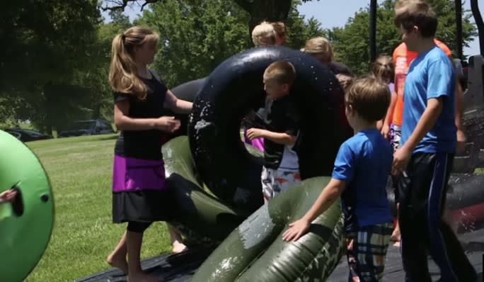 Duggar Swimsuit Photos: Wet, Wild, Hot and Modest! - The Hollywood Gossip