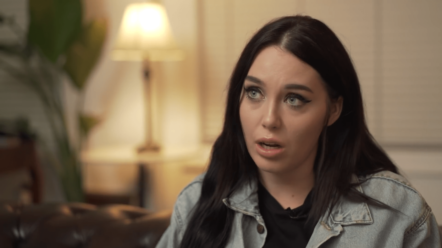 Deavan Clegg Teases Documentary: My Family is Traumatized and Being ...