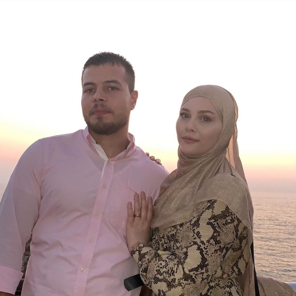 Avery Mills and Omar Albakkour, 90 Day Fiance Alums - The Hollywood Gossip