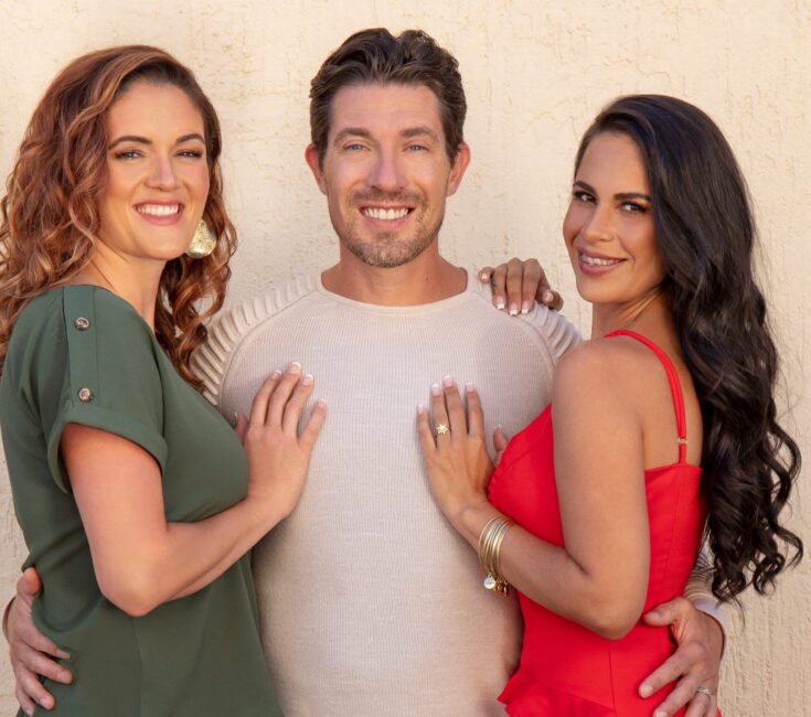 Roberta Unfollows the Merrifields, Hints at Split from Seeking Sister ...