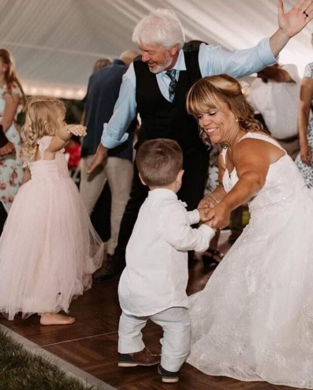 Amy Roloff Wedding Album: Behind the Scenes of a Very Special Day ...