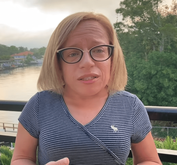 Jen Arnold Says She Needs Surgery, Prompts Concern from Little Couple ...