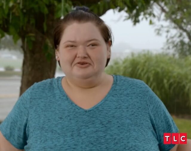 Amy Slaton Confuses TikTok Fans: What is Going on with Her Face in This ...