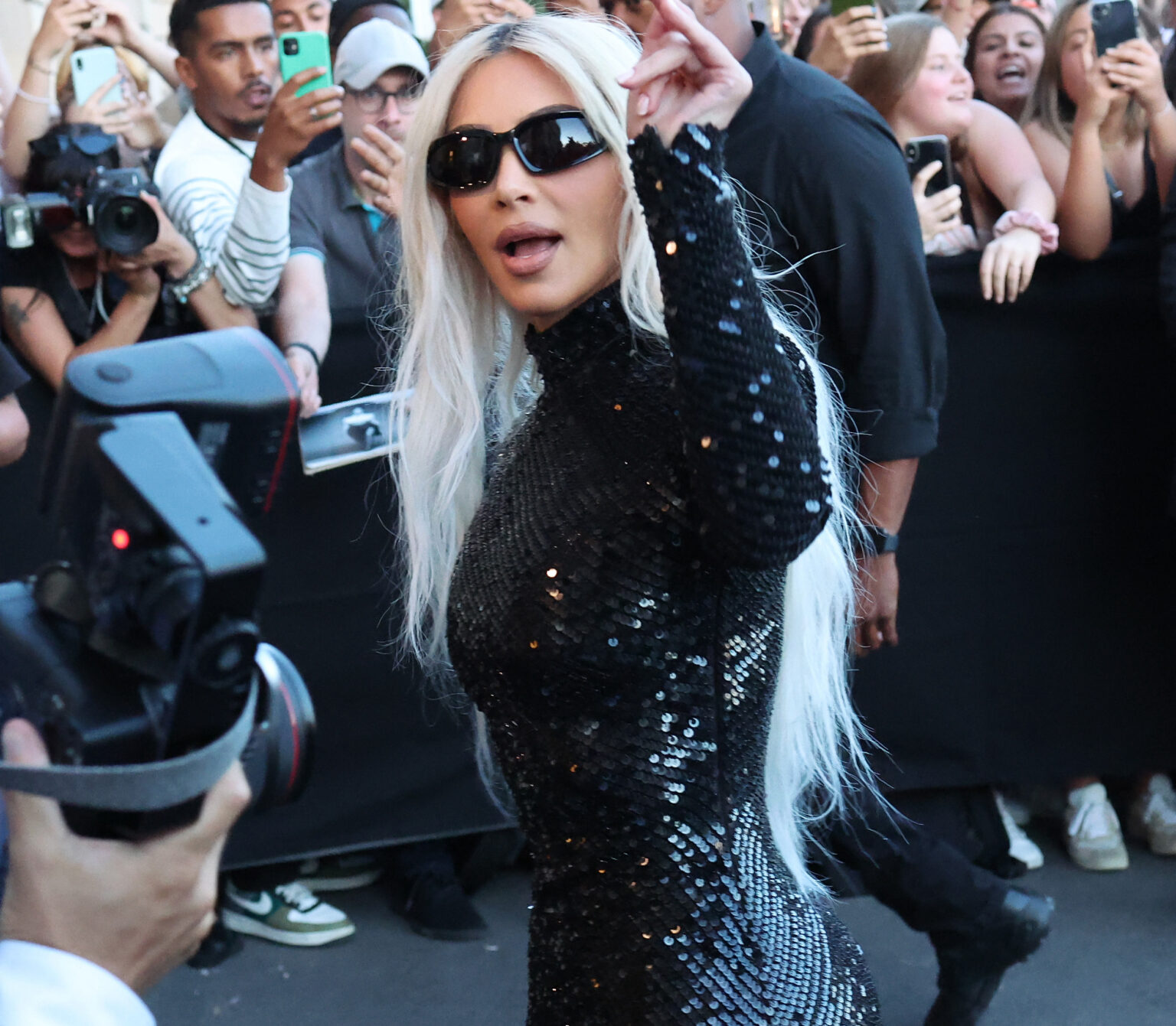 Kim Kardashian Gets Naked In Front of an American Flag For Latest ...