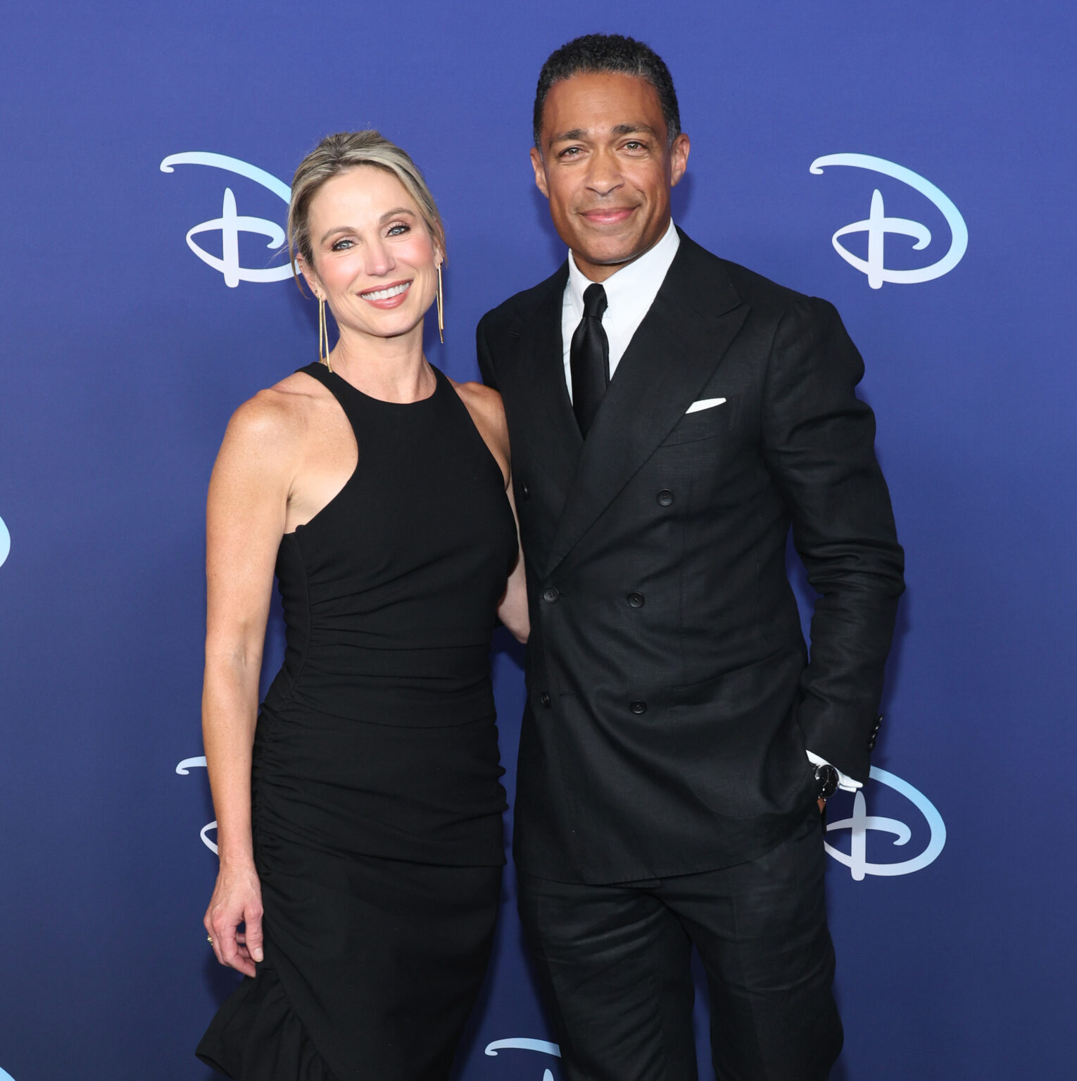 Amy Robach and T.J. Holmes Boldly Pack on PDA Following ABC Firing!