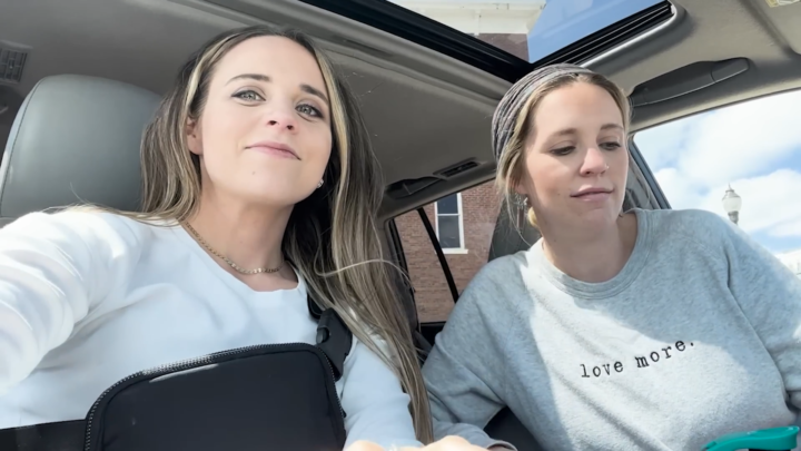 Jinger and Jill Duggar Reunite After "Shiny Happy People" Exposes ...