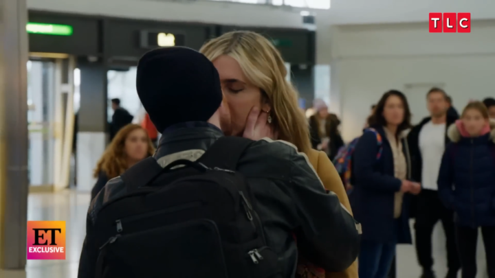 Christian and Cleo Kiss at the Airport! Then Things Get a Little Awkard ...