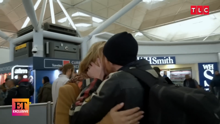 Christian and Cleo Kiss at the Airport! Then Things Get a Little Awkard ...