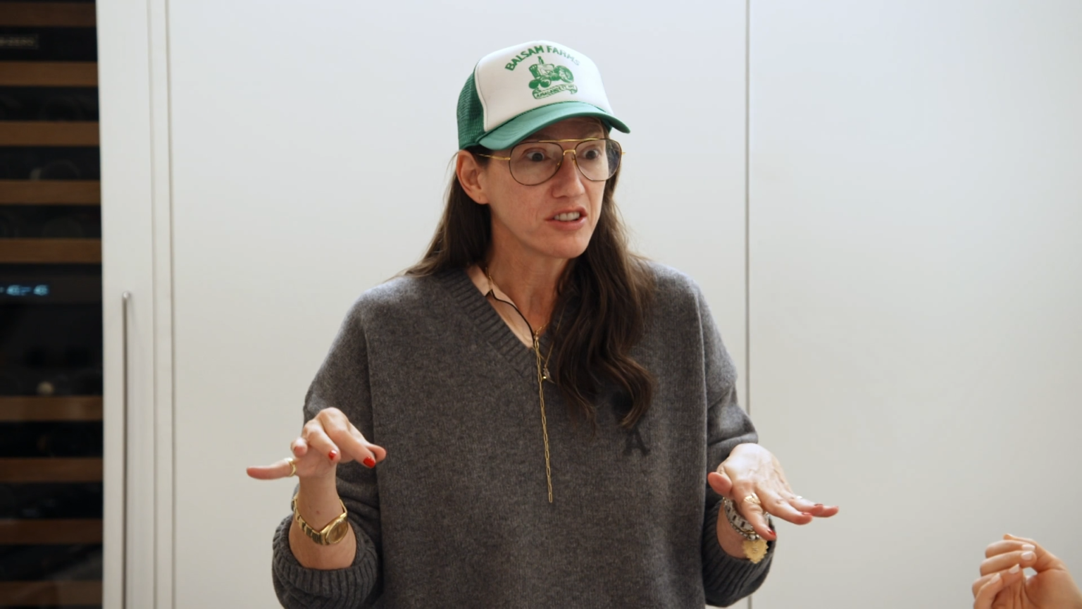 Jenna Lyons Defends Sneaking Out of Erin Lichy's Hamptons Home on RHONY ...