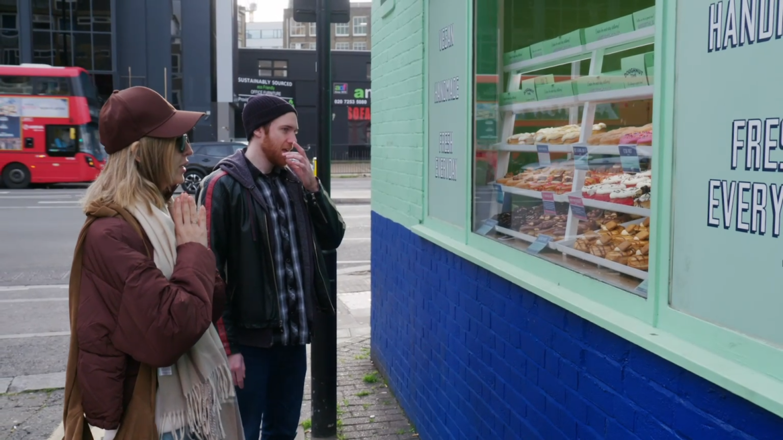 Christian's Flirty Habits Worry Cleo on 90 Day Fiance Before The 90 ...