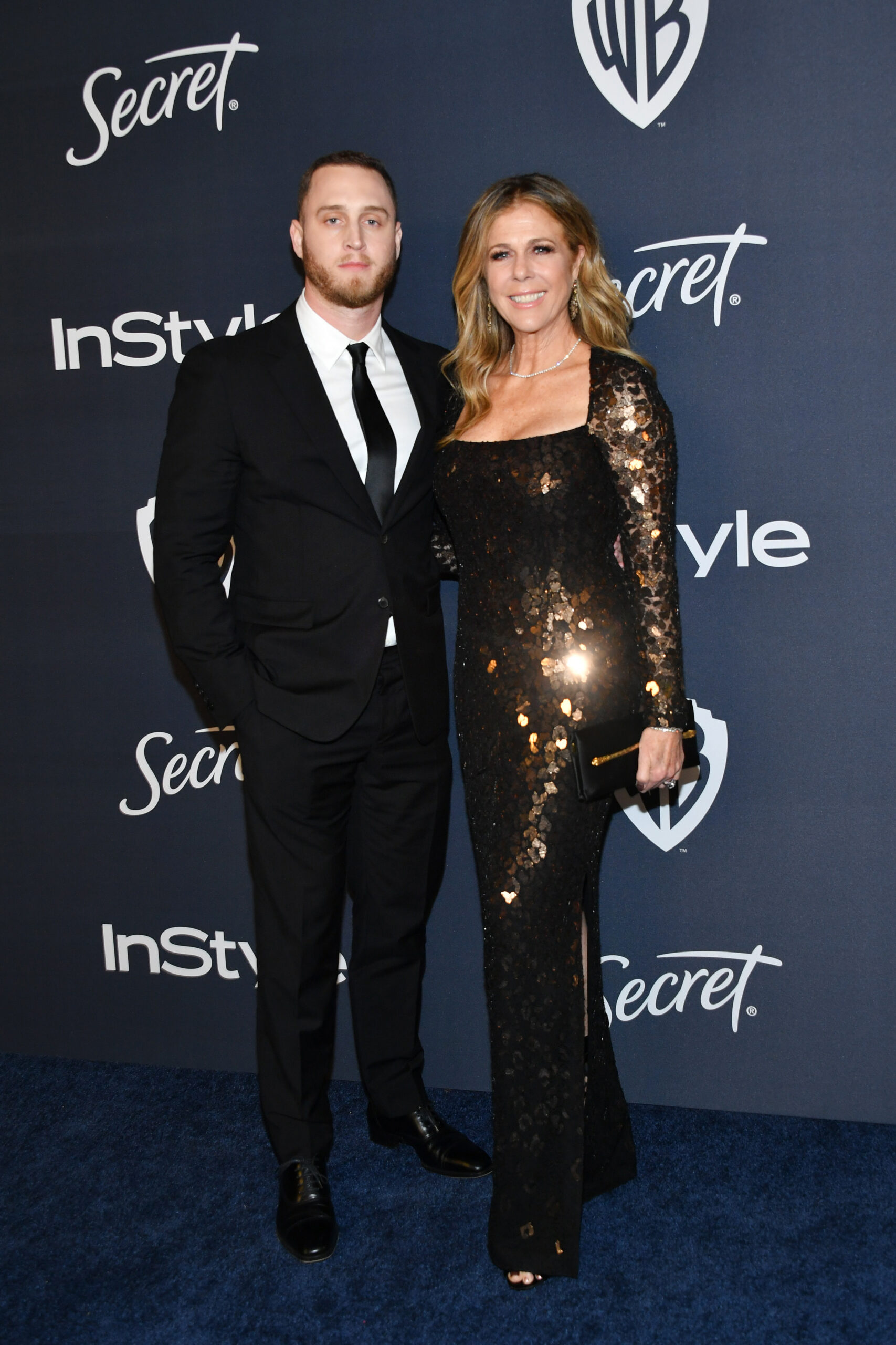 Kim Zolciak and Chet Hanks Got SO Flirty Filming The Surreal Life (OH NO!)