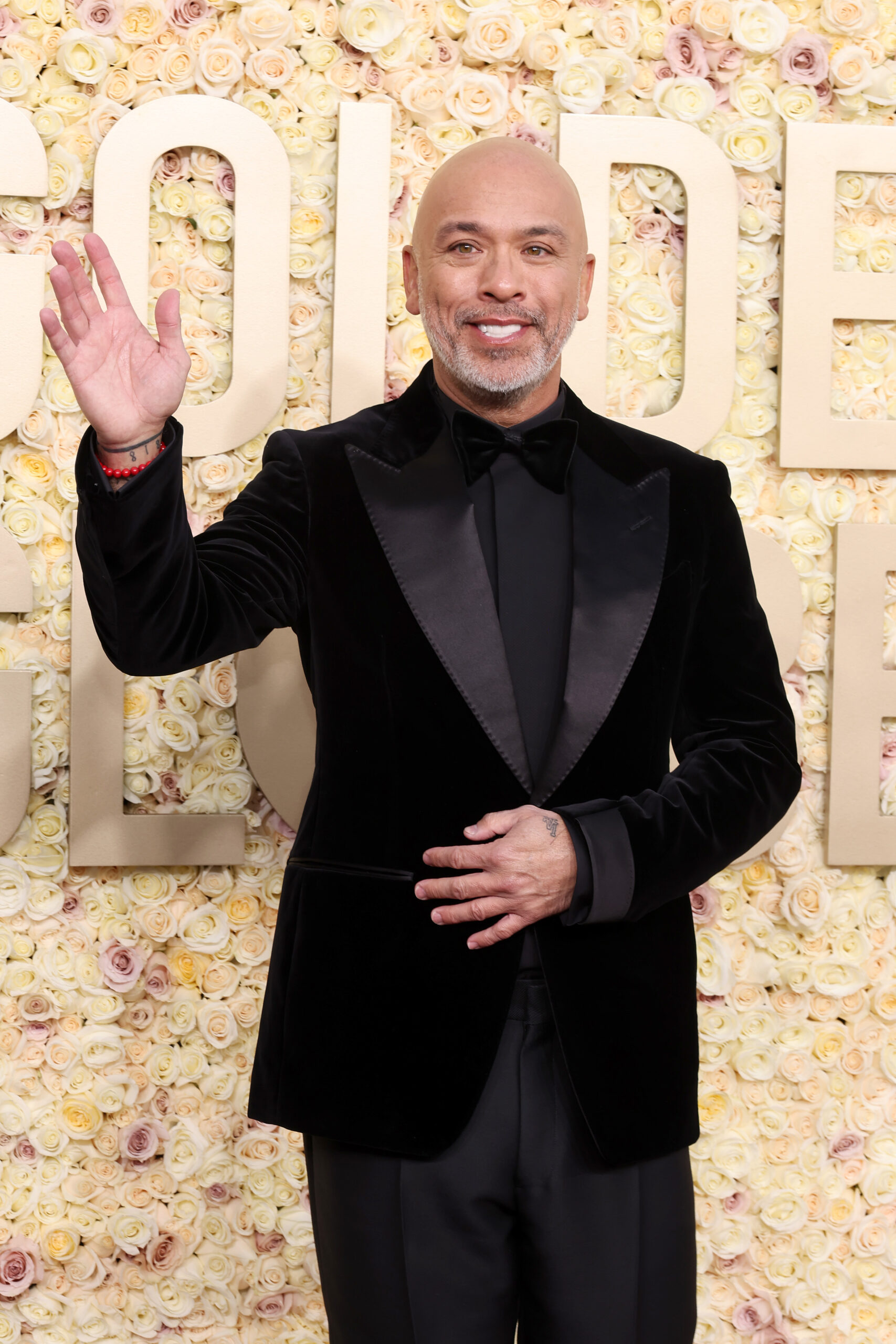 Taylor Swift Shakes Off Cringe Jo Koy Joke at Golden Globes