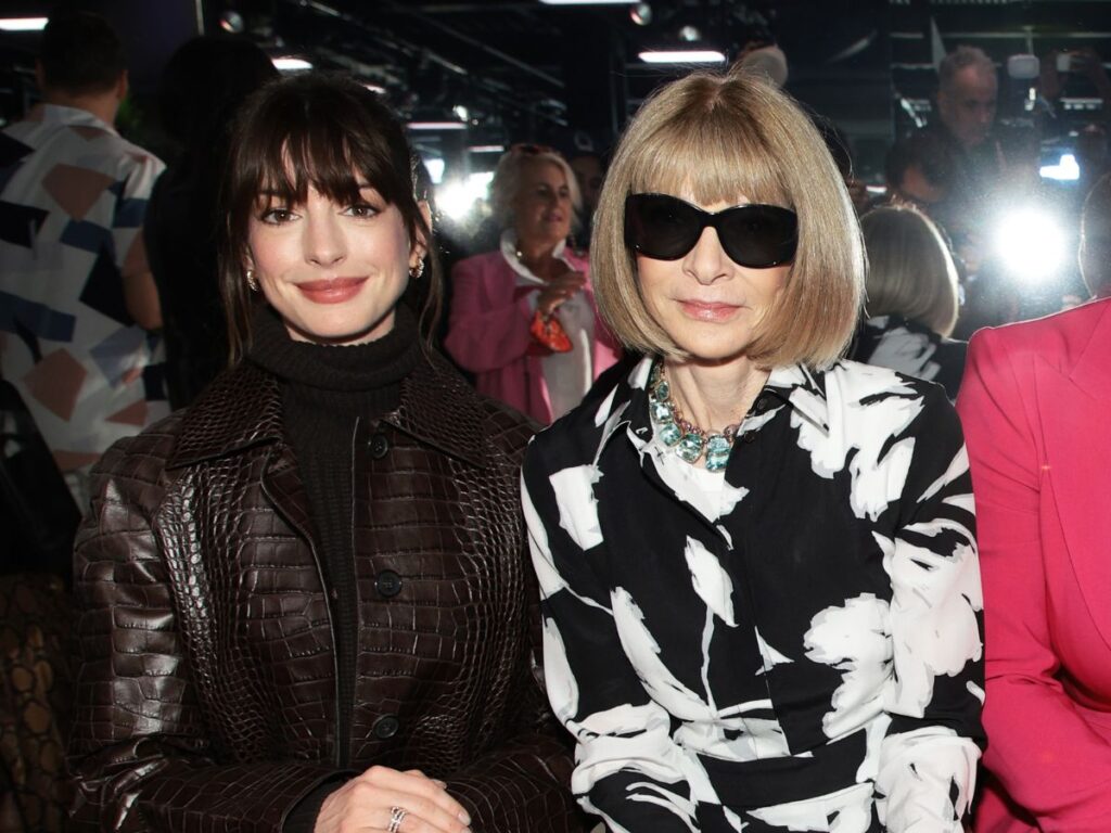 Anne Hathaway Becomes Anna Wintour's Assistant IRL: Watch