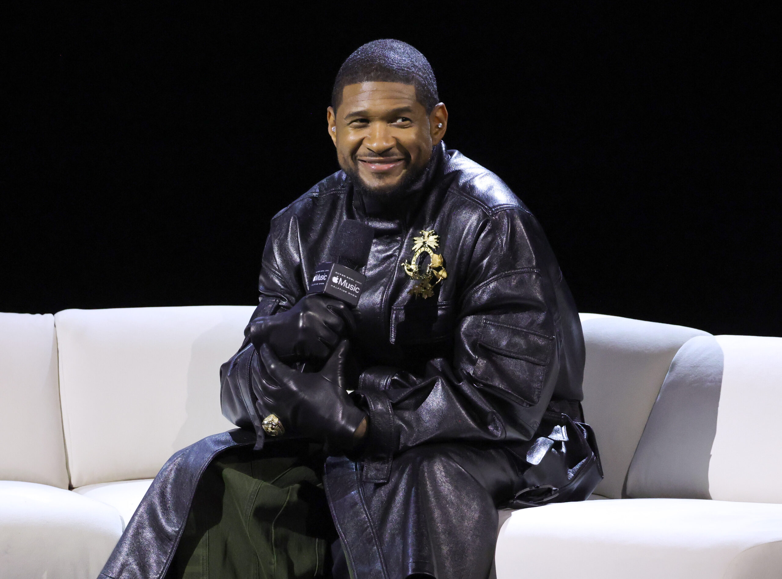 Usher: How Many Kids Does He Have? Who Are They?