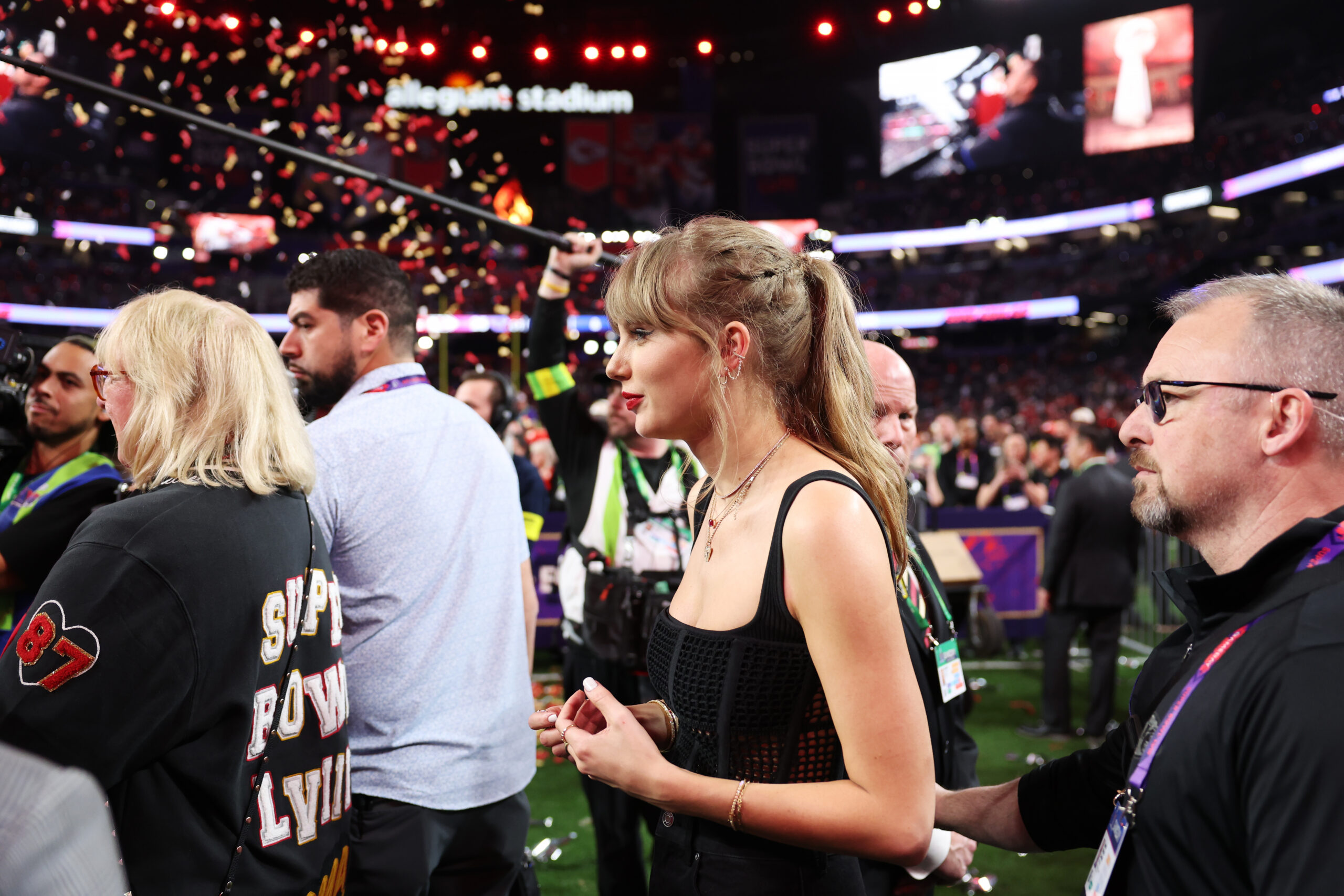 Taylor Swift Generously Donates After Super Bowl Parade Shooting