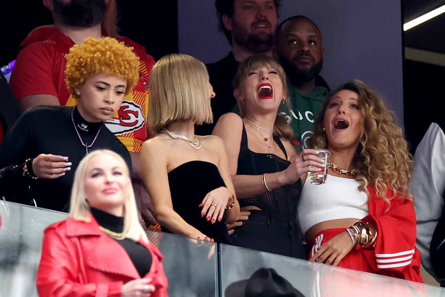 Taylor Swift Chugs Beer Like a CHAMP at Super Bowl