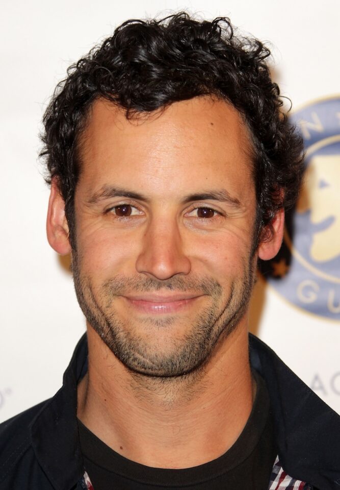 Kristen Wiig's Spouse: Meet Her Equally Funny Husband, Avi