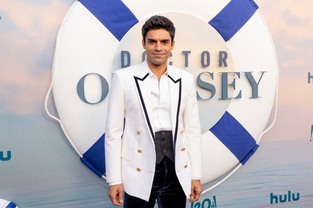 Sean Teale Married? His Romance History, Explained