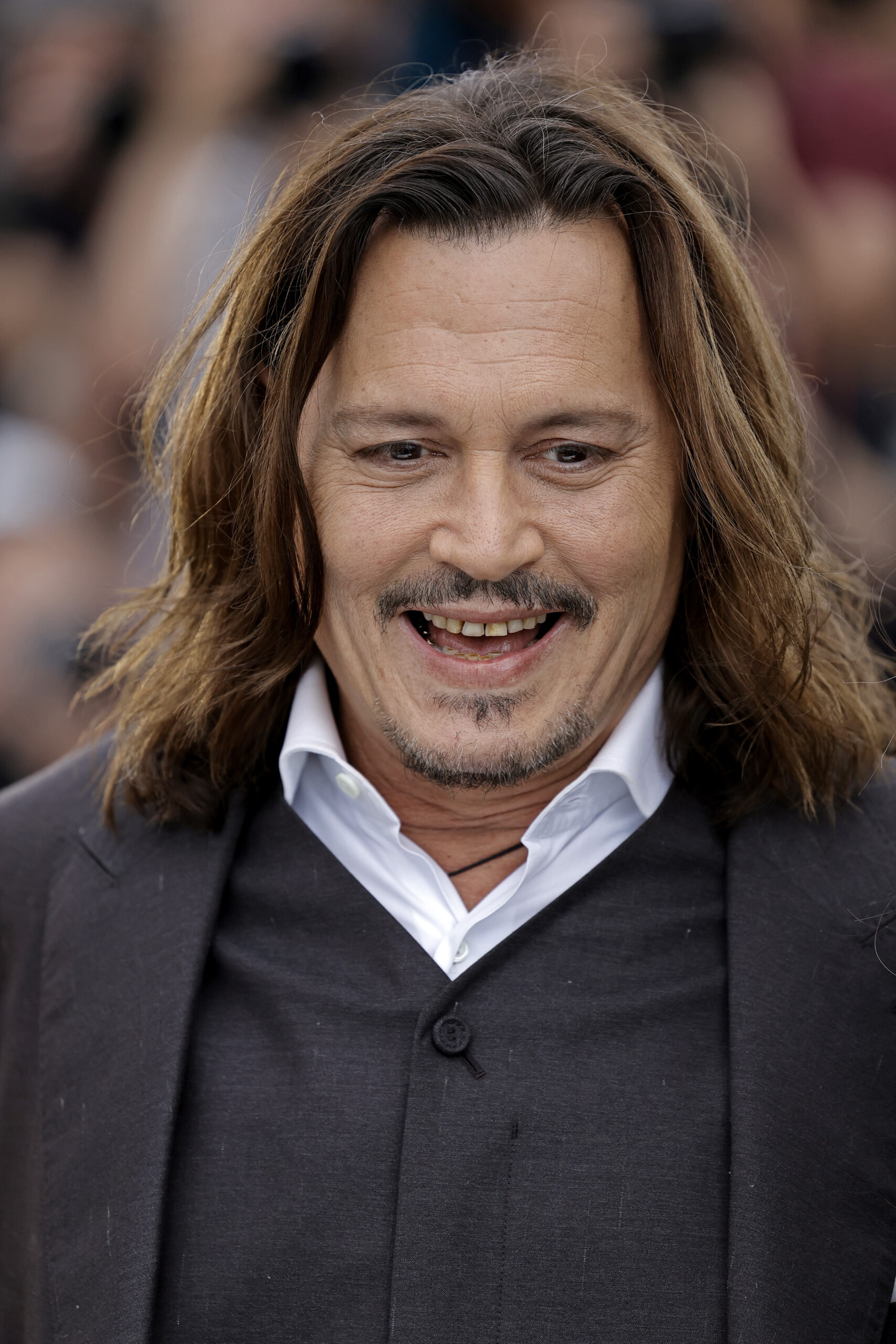 Johnny Depp Flaunts New Teeth In Surprising Instagram Post