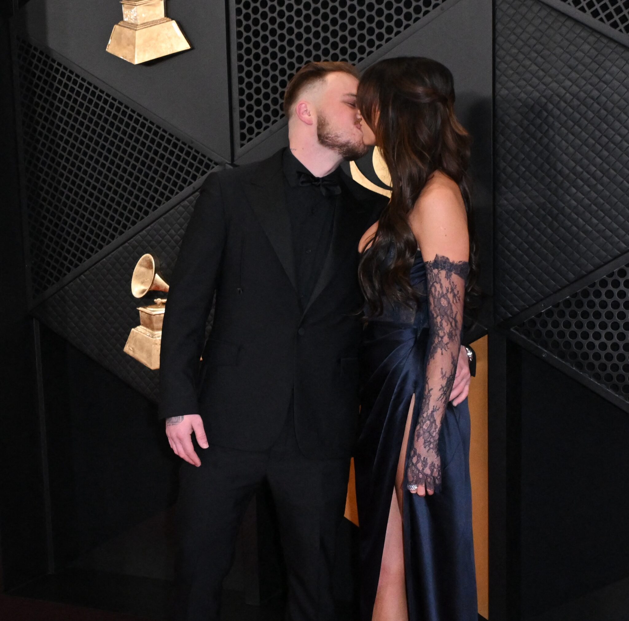 Brianna Chickenfry Says She's "Scared" of Zach Bryan, Accuses Singer of ...