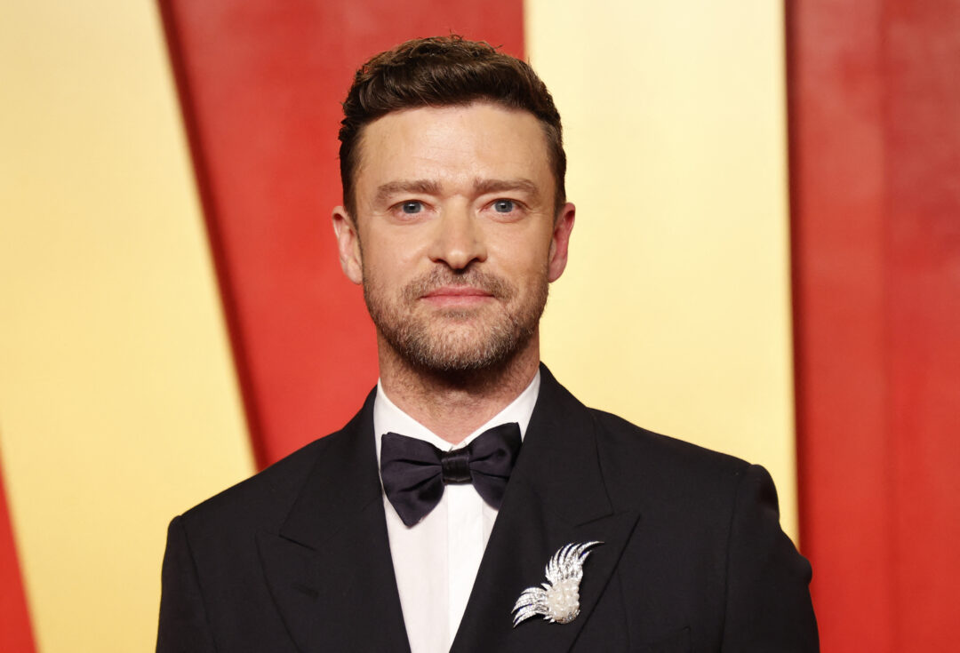 Justin Timberlake Suffers Wardrobe Malfunction, Needs New Pants