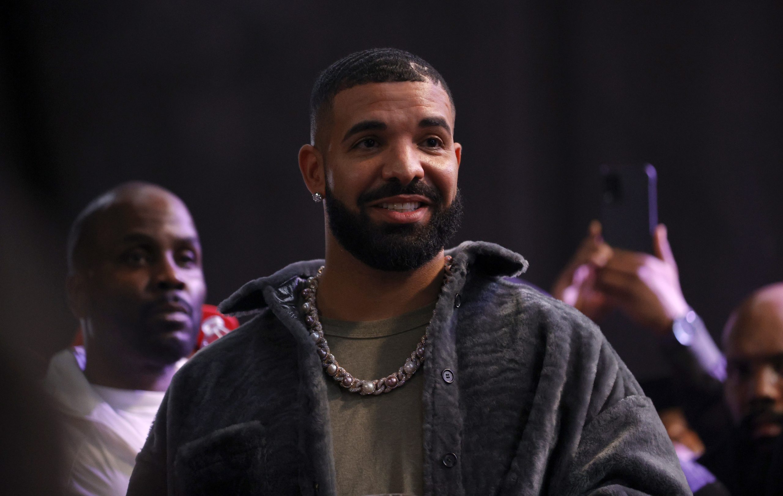 Drake's Net Worth: How Rich Is the Rapper Amid Kendrick Feud, UMG Lawsuit?