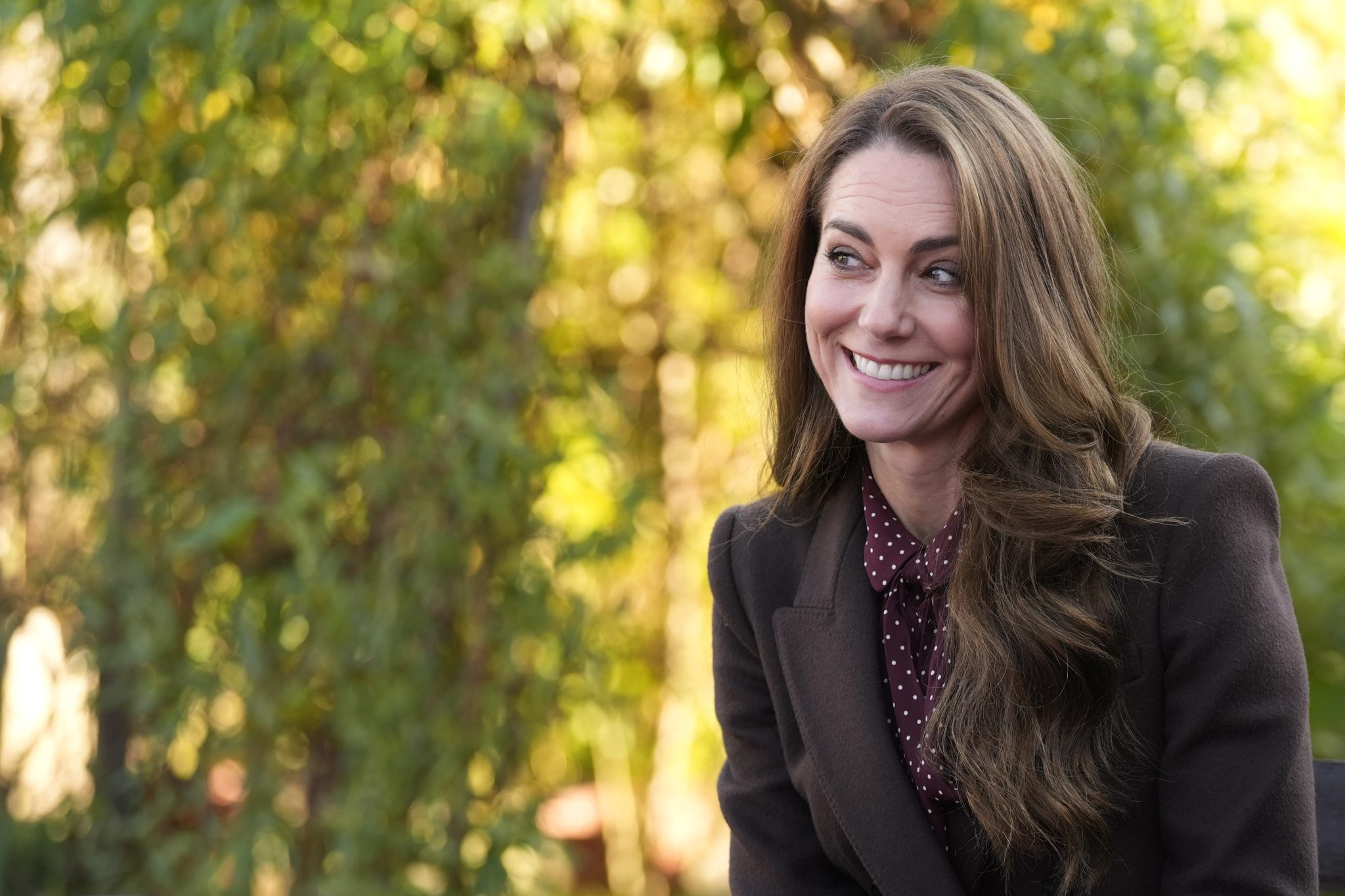Kate Middleton Makes Emotional Visit to Hospital Where She Was Treated ...