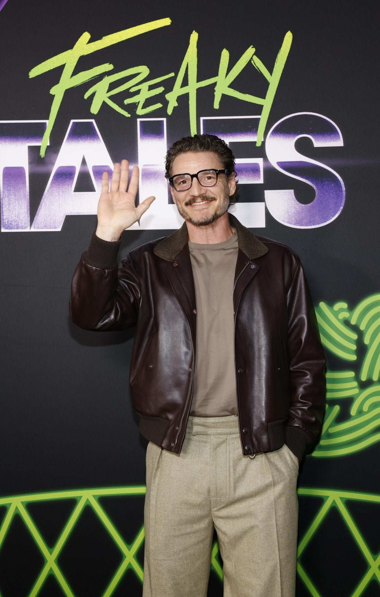 Jennifer Aniston & Pedro Pascal: Are They Dating?