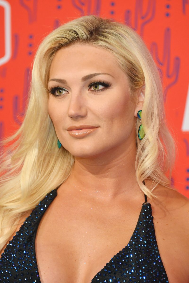 Brooke Hogan Alleges Manipulation & Abuse from Both Parents