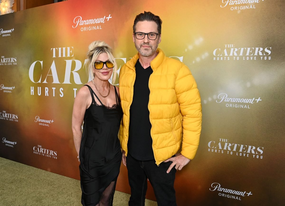 Tori Spelling, Boyfriend Ryan Cramer Make Red Carpet Debut