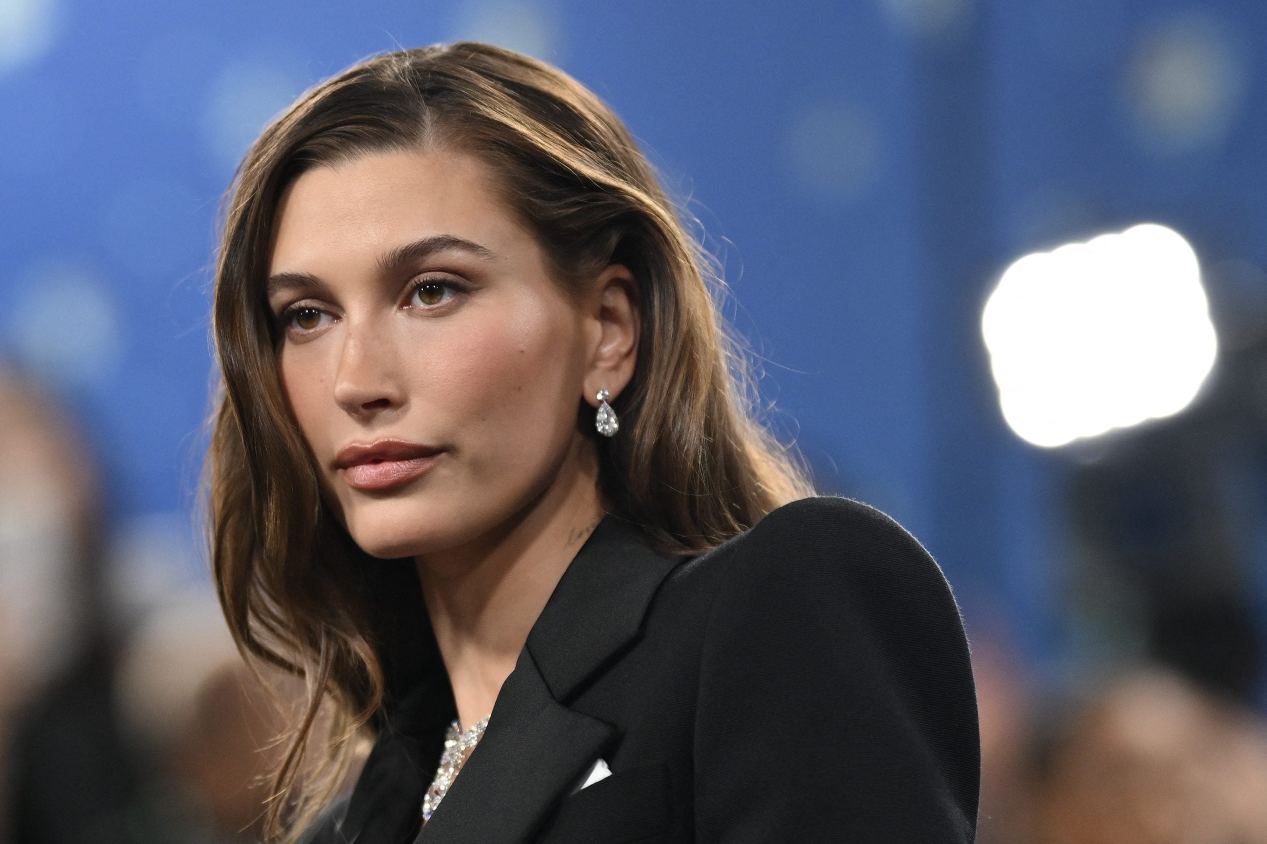 Hailey Bieber Beauty Brand Sells for $1 Billion!