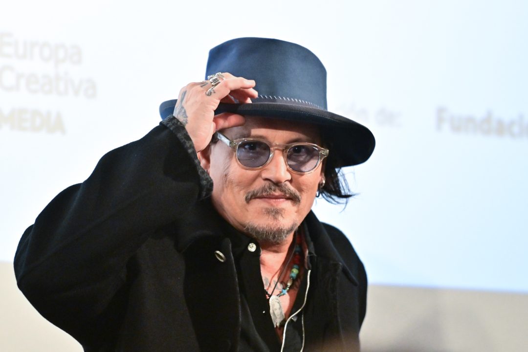 Johnny Depp Hoping to Complete Career Comeback With Sixth 'Pirates of ...