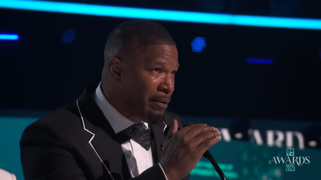Jamie Foxx Tears Up During BET Awards 2 Years After Stroke