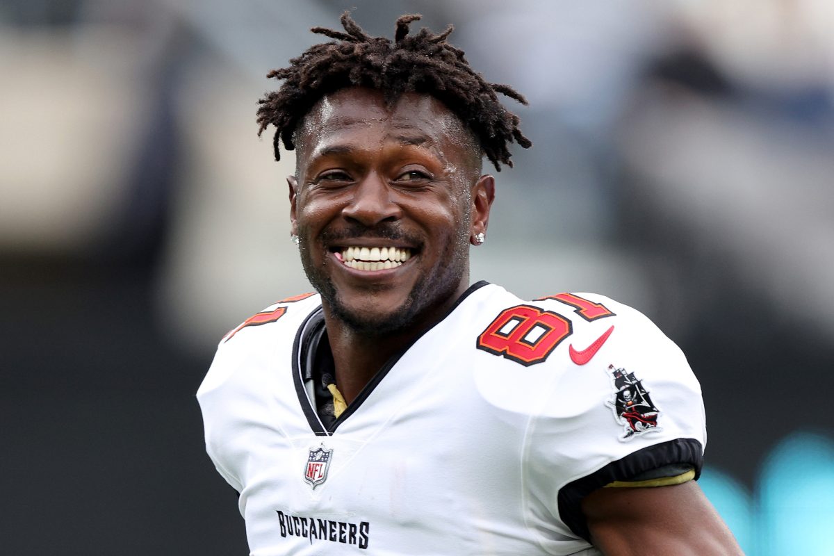 Antonio Brown Wanted For Attempted Murder In Connection With Miami Shooting