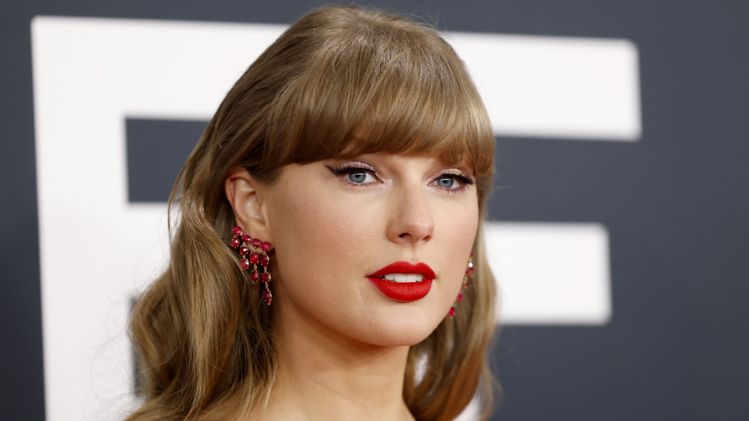 Taylor Swift: Did She 'Sneak' Into Travis Kelce Game? Why?