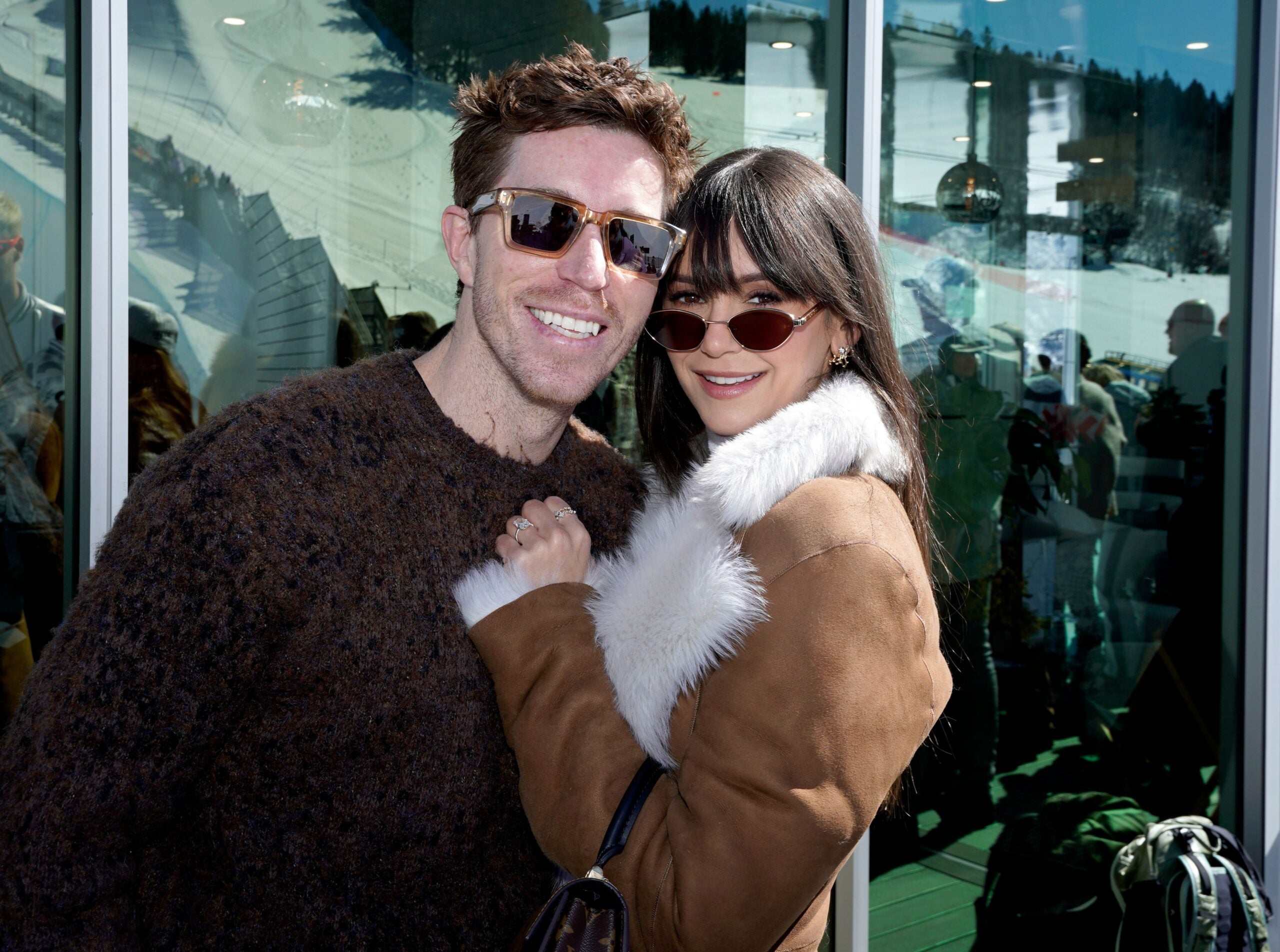 Nina Dobrev Flips Off Camera Says She Cant Fake It After Shaun White Split