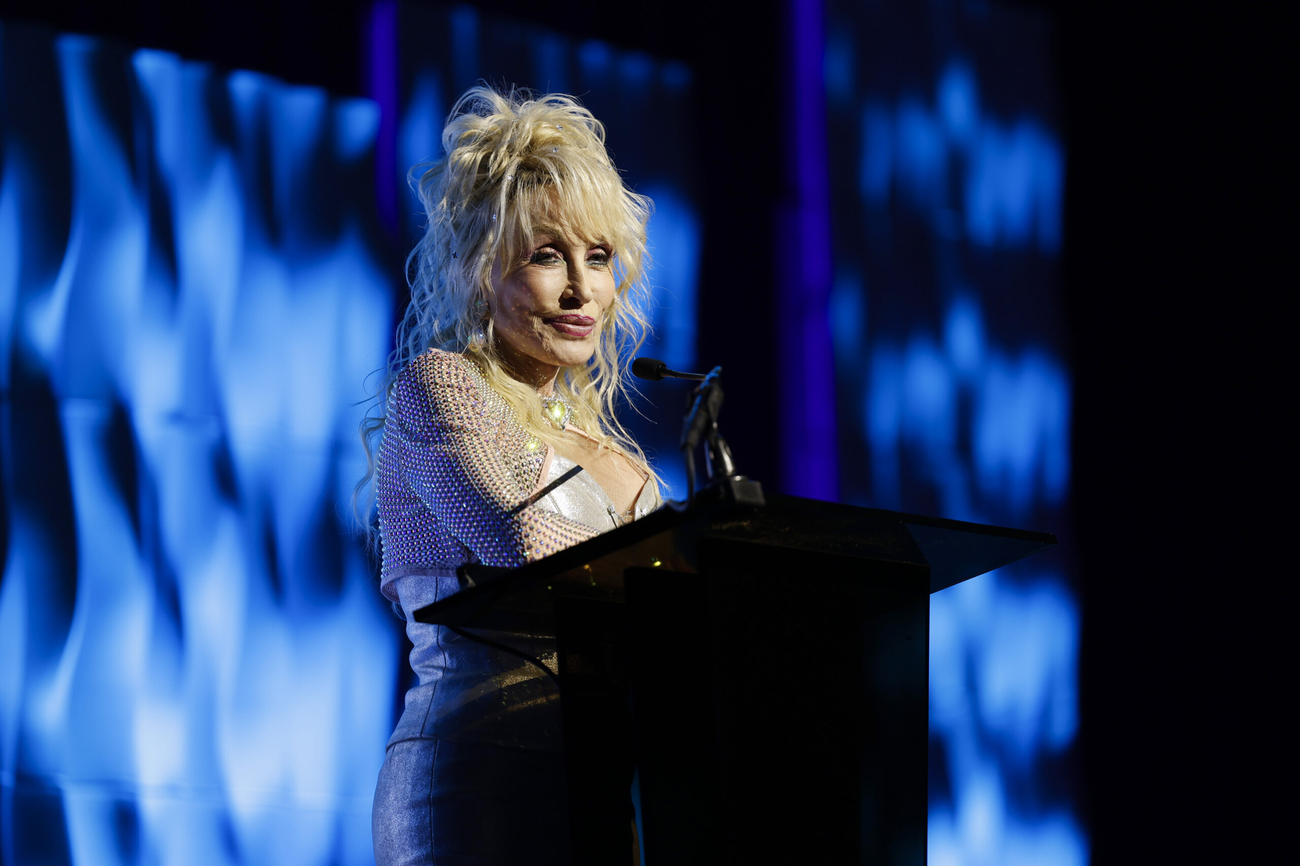 Dolly Parton Health Update Brings Joy After Sister Asks for Prayers