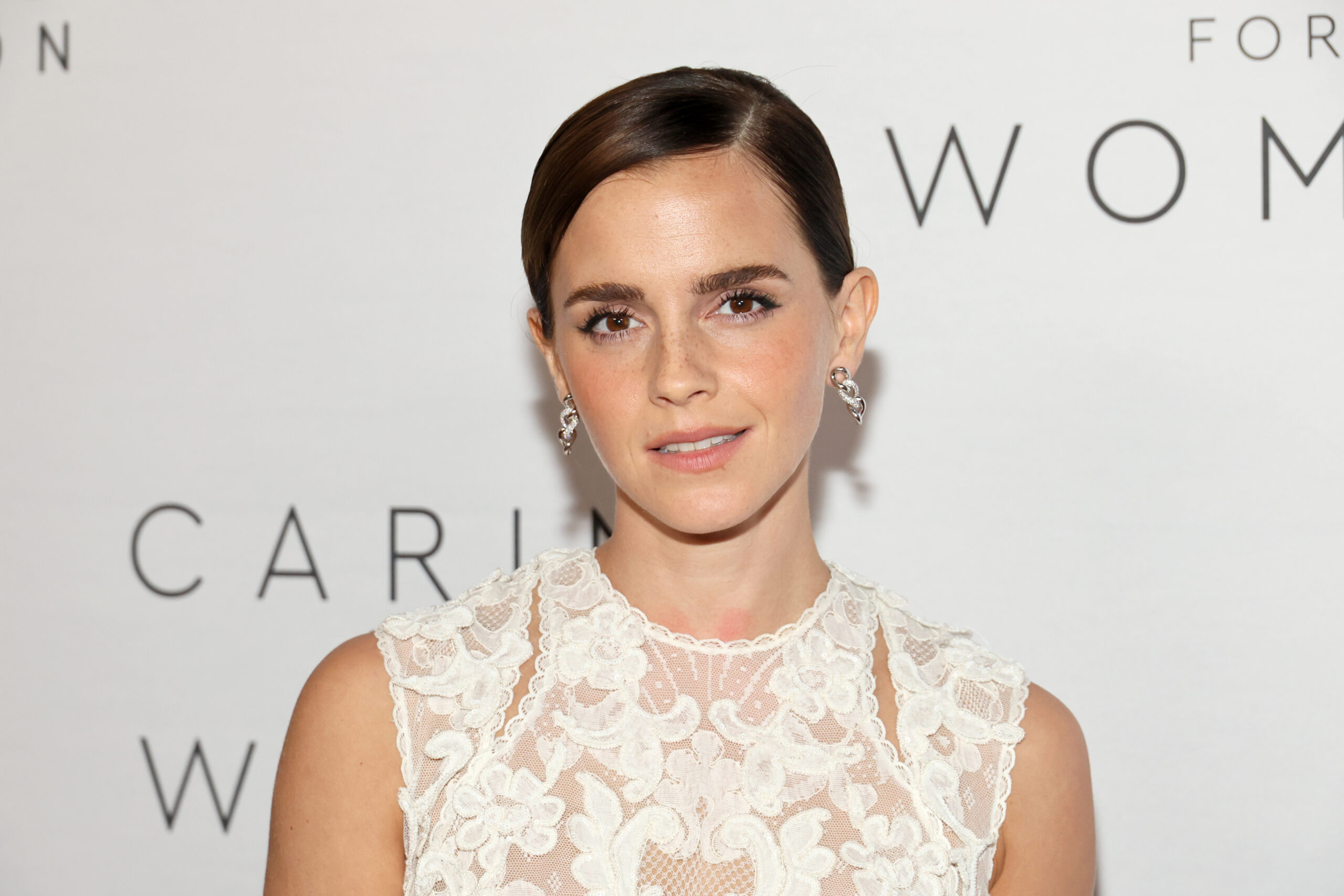 Emma Watson Pregnant? The Rumor & The Reality – Nola Platinum