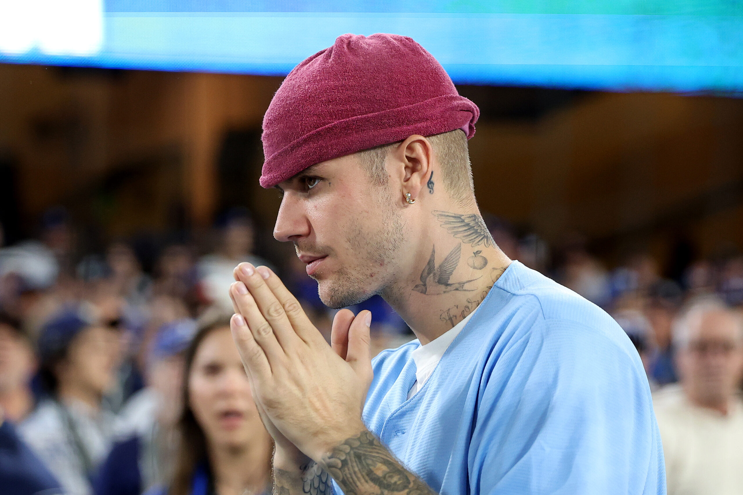 Justin Bieber Releases Special Music Video, Serenades Fans on Stage